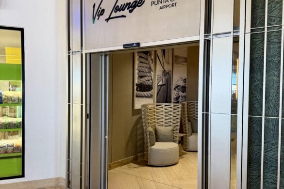 Lounge Review: Delta Sky Club® (MSP - F/G Concourse) - The Bulkhead Seat